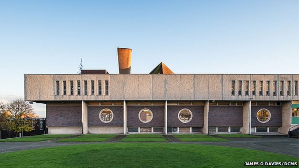 British Library becomes Grade I listed building - BBC News