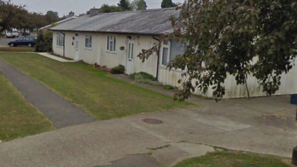 Letchworth homes made from WW2 metals could be demolished - BBC News