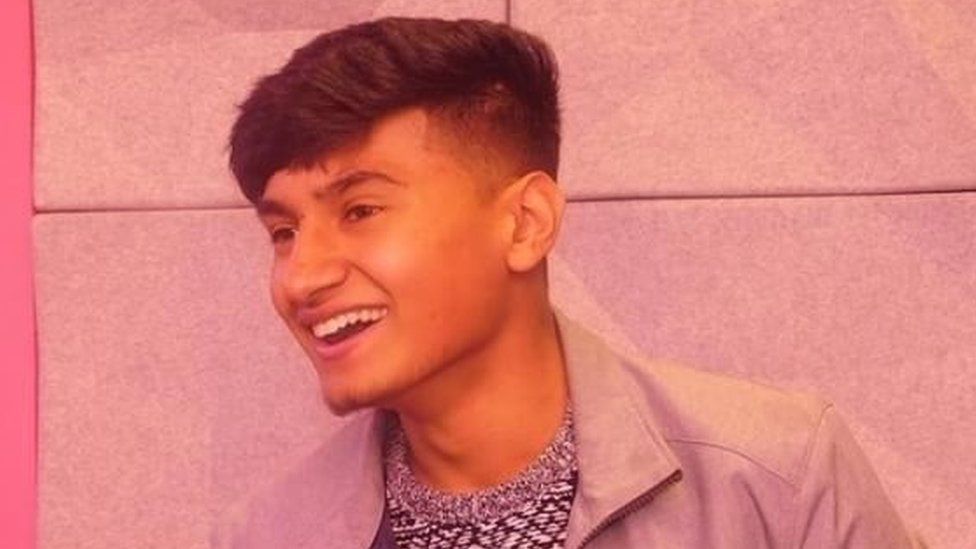 Man cleared of murder over Walsall house party death - BBC News