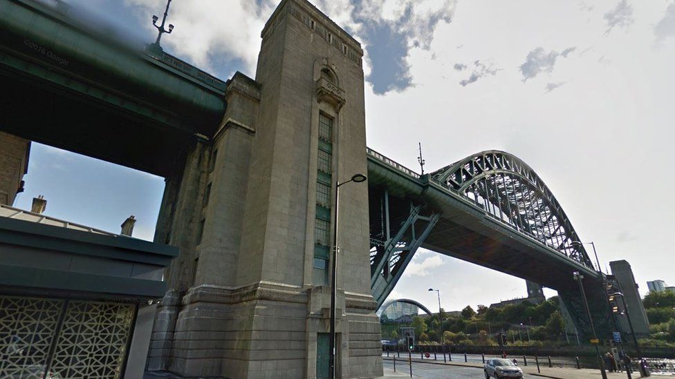 Tyne Bridge rave 'put hundreds in danger' - BBC News