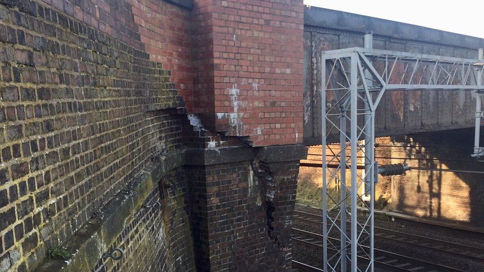 Bridge crash causes Staffordshire rail disruption - BBC News