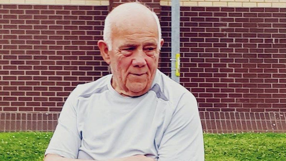Hero grandad rescues Commonwealth Games legend from swimming pool - BBC ...