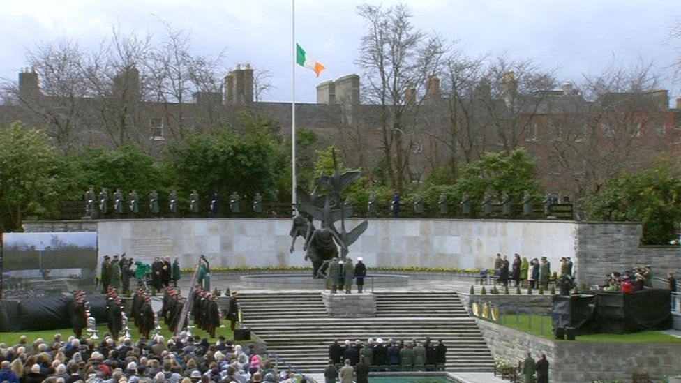 Easter Rising: Michael D Higgins takes part in Dublin remembrance ...