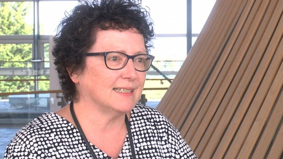 Catalan politicians' jail terms unacceptable, says Elin Jones - BBC News