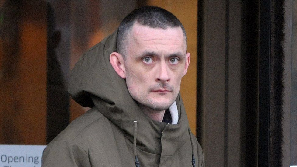 Killer knifed man in street after he made 'rape threats' - BBC News