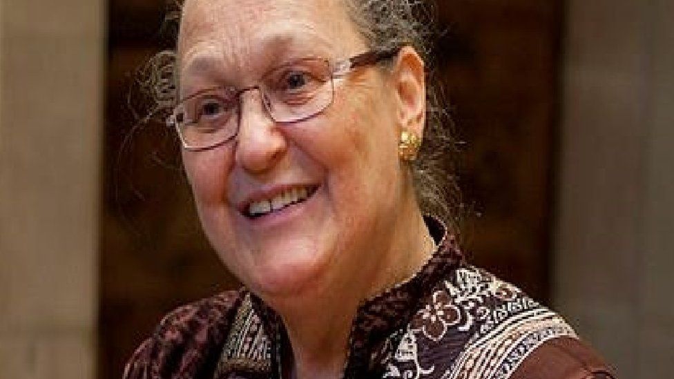 Campaigner Anna Ferrer wins Robert Burns Humanitarian Award - BBC News