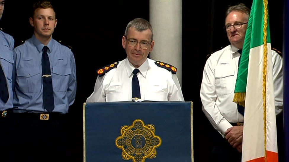 Irish police chief Drew Harris targets internal Garda corruption - BBC News