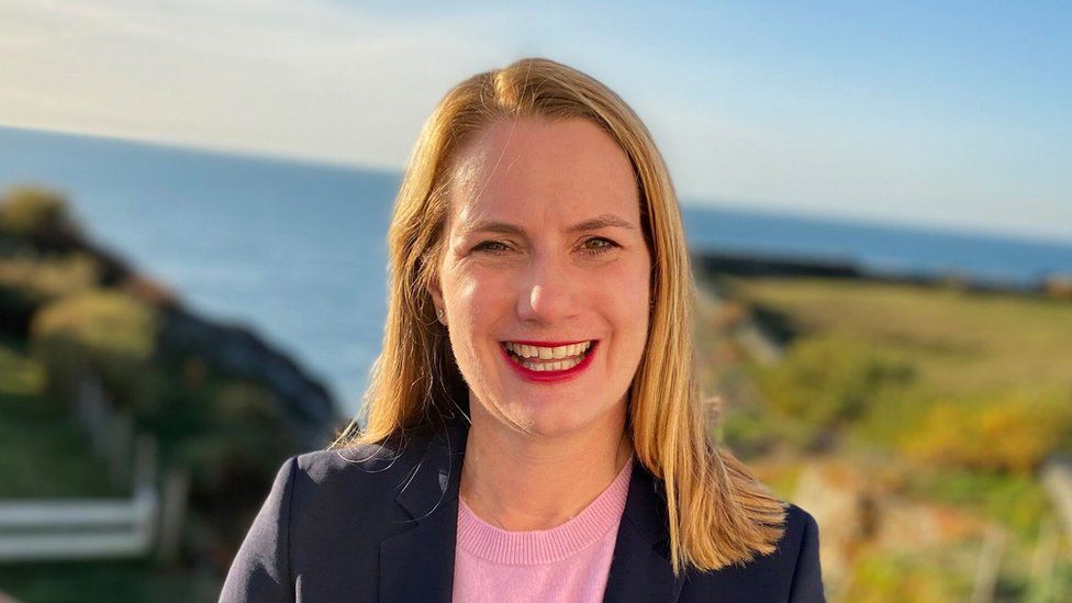 General Election 2019: Meet Wales' first female Tory MPs - BBC News