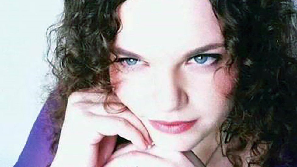Kirstie Ellis murder inquiry: Woman found dead 'lay undiscovered for ...