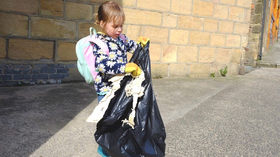 Rubbish job: Why don't we just pick up litter? - BBC News