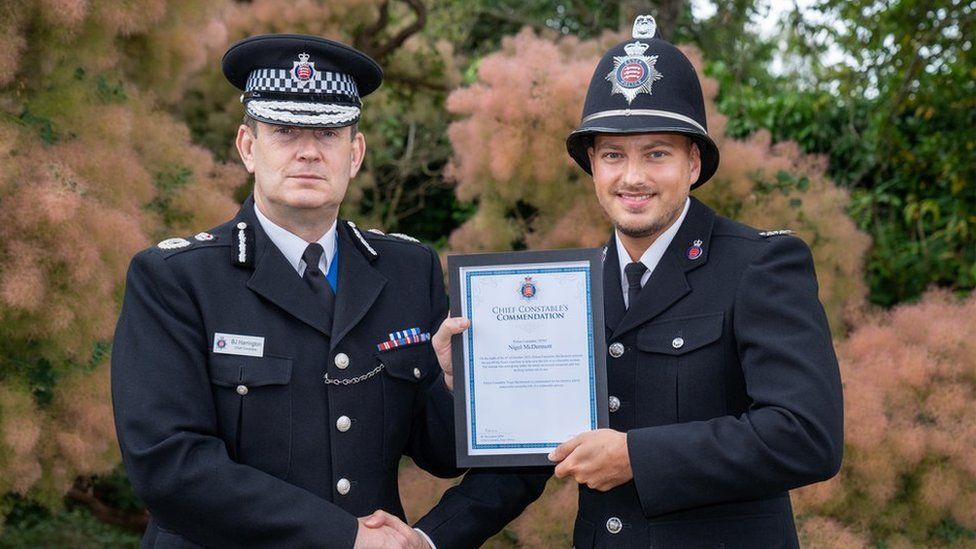 Holland-on-Sea water rescue police receive bravery award - BBC News