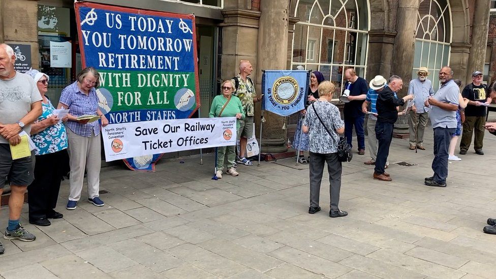 Protesters rally over plans to close Stoke-on-Trent ticket office - BBC ...