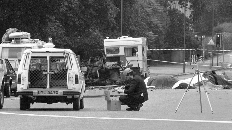 Families of IRA Hyde Park bomb attack victims hold march - BBC News