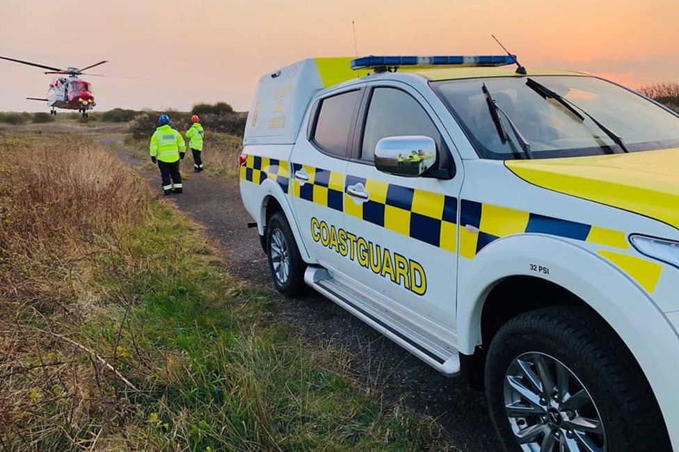 Father and son, 7, rescued from Cowden cliff - BBC News