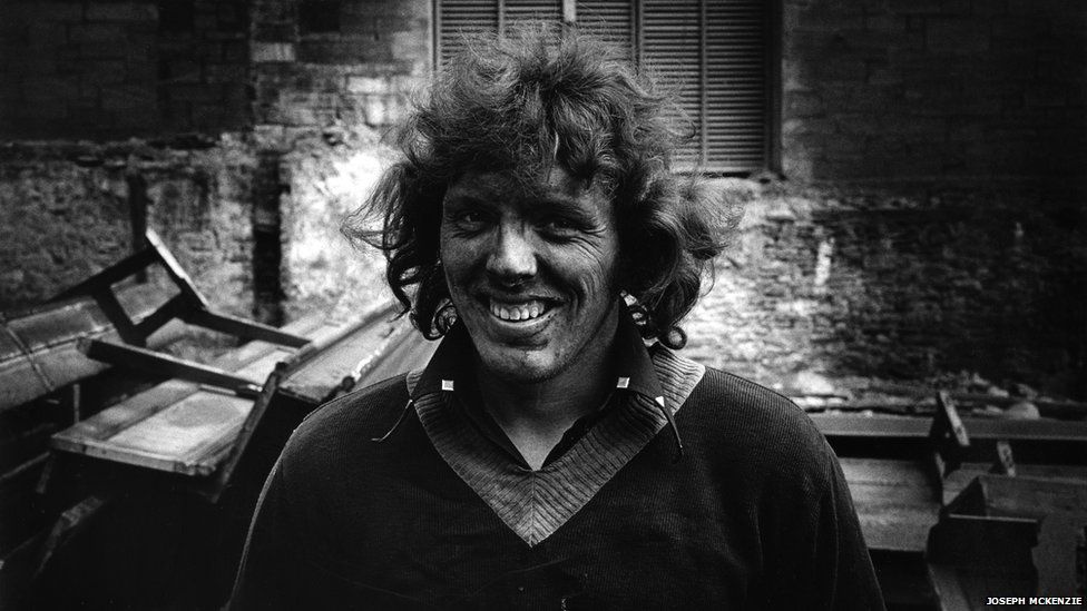 'Father of modern Scots photography' Joseph McKenzie dies - BBC News