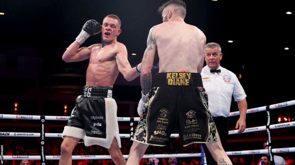 Sandy Ryan wins WBO welterweight world title with victory over Marie ...