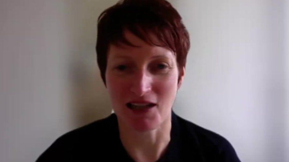 Banc yn cynnig lle diogel i ddioddefwyr cam-drin domestig - BBC Cymru Fyw