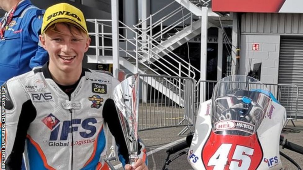 BSB: Keith Farmer returns to Superstock series lead at Oulton Park ...