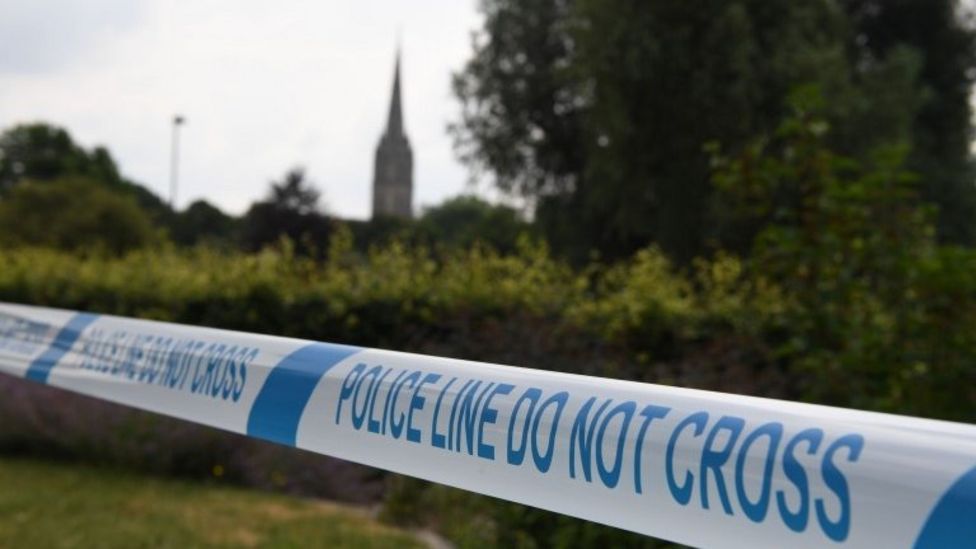 Woolwich stabbing: Murder charge after death of teenager - BBC News