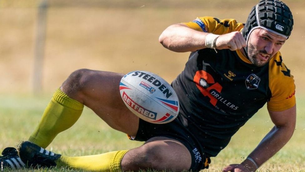 Nathan Conroy and Bailey Black: Cornwall make double signing - BBC Sport