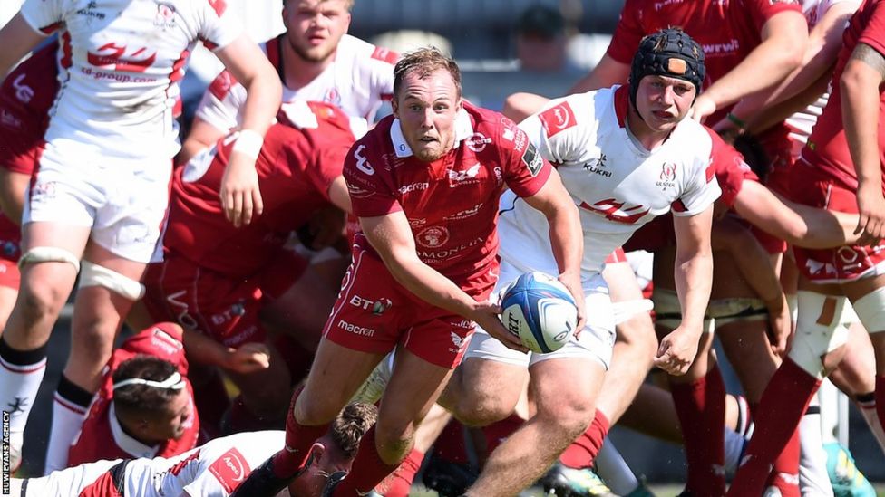 Efan Jones: Scarlets sign fourth scrum-half - BBC Sport