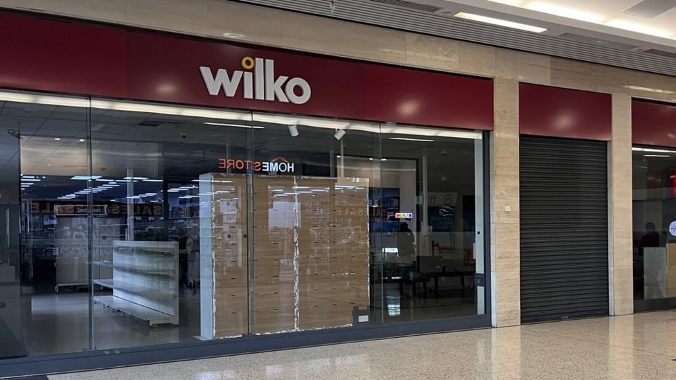 Wilko workers on life after the retailer's collapse - BBC News