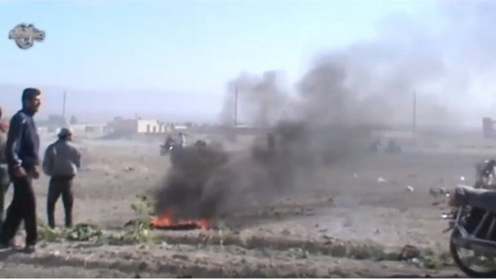 Syria: Rebels say pilot killed after plane shot down - BBC News