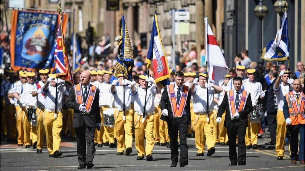 Orange marches take place in Glasgow - BBC News