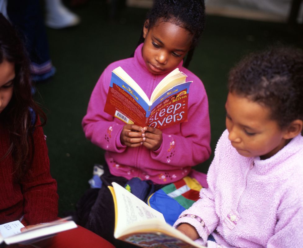 How could I read more books? - BBC News