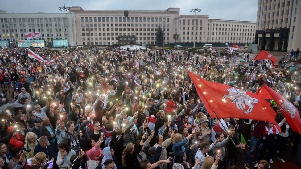 Belarus protests: Why Poland is backing the opposition - BBC News