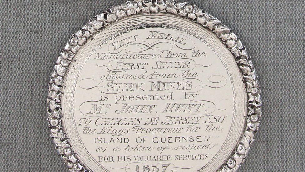 Sark Medal returned to Guernsey museum after nearly 50 years - BBC News