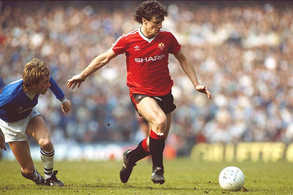 Mark Hughes yn 60... Pen-blwydd hapus Sparky! - BBC Cymru Fyw