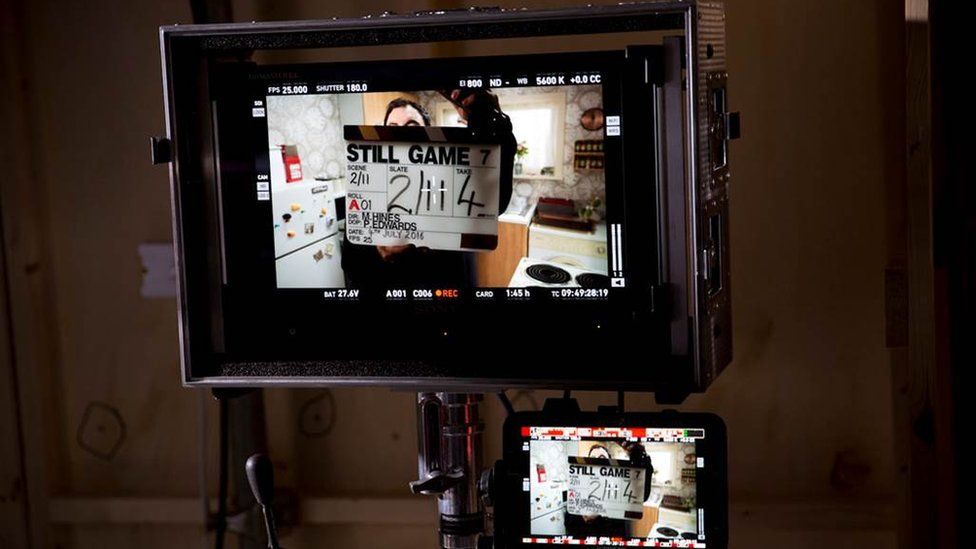 Still Game stars begin filming new series - BBC News