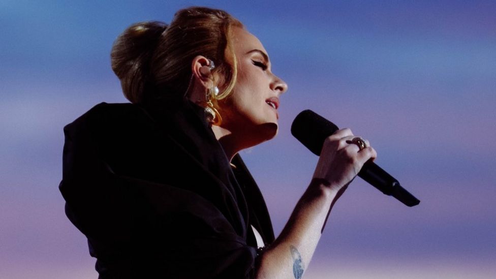 Review: Adele's 30 finds her emotionally bewildered and at the top of ...