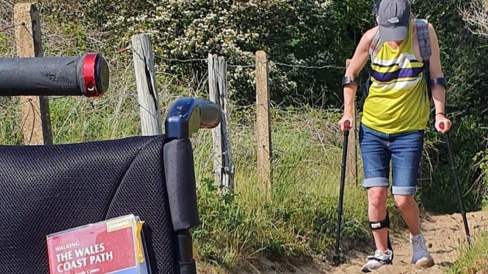 Disabled access at Wales' tourist spots 'limit freedom' - BBC News