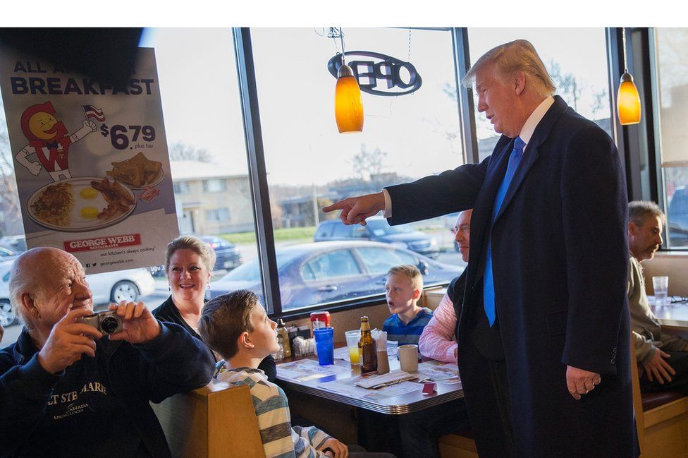 US election: The man hurting Clinton in her fight with Trump - BBC News