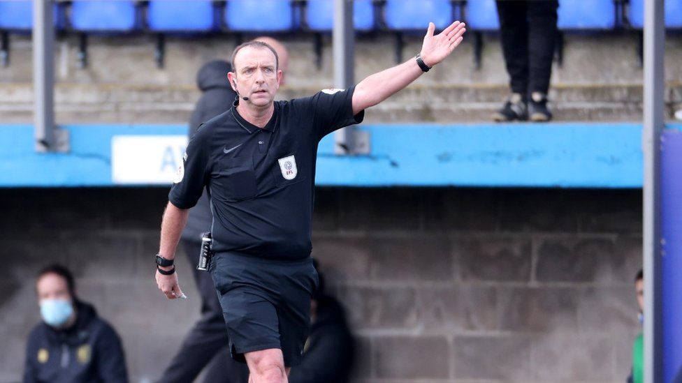 EFL Trophy: Referee's Wembley dream bittersweet without family - BBC News