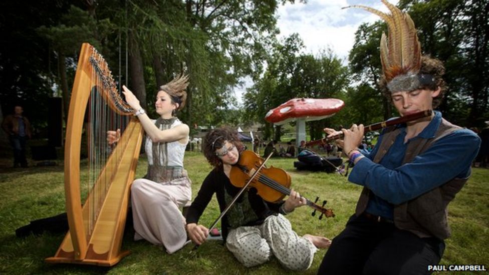 Three's a magic number for Belladrum - BBC News