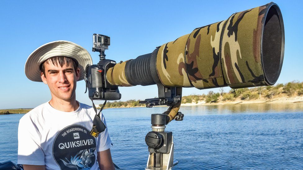 Daniel Hauck: 'I'm inspired by photographing wildlife around me' - BBC News