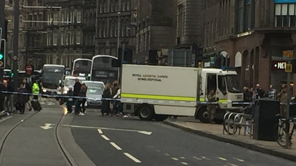 'Suspect package' evacuations in Edinburgh and Dumfries - BBC News