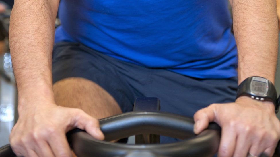 Can exercise keep prostate cancer at bay? - BBC News