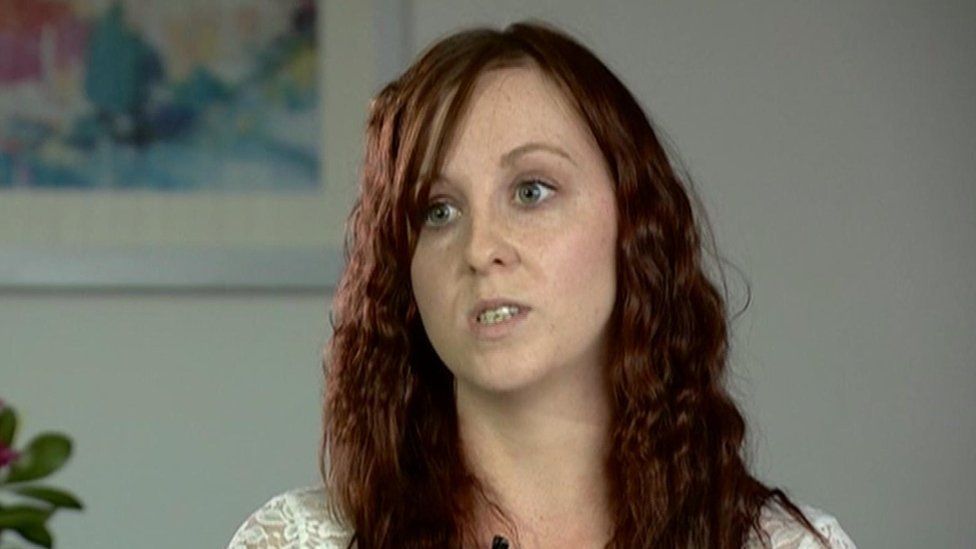 Baby death families hear review findings - BBC News