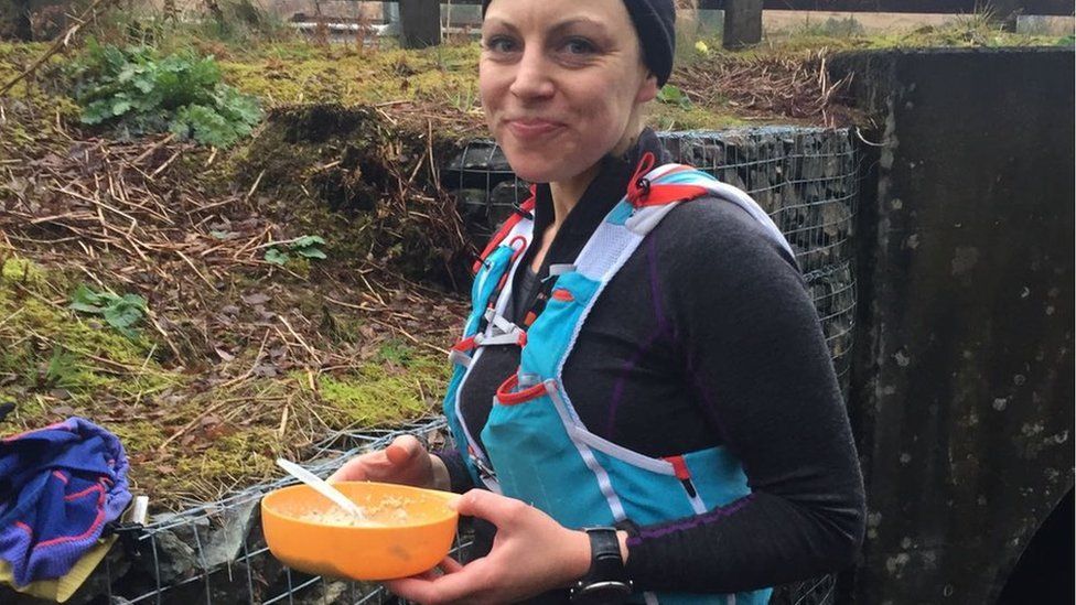 Woman in winter West Highland Way ultramarathon 'first' - BBC News