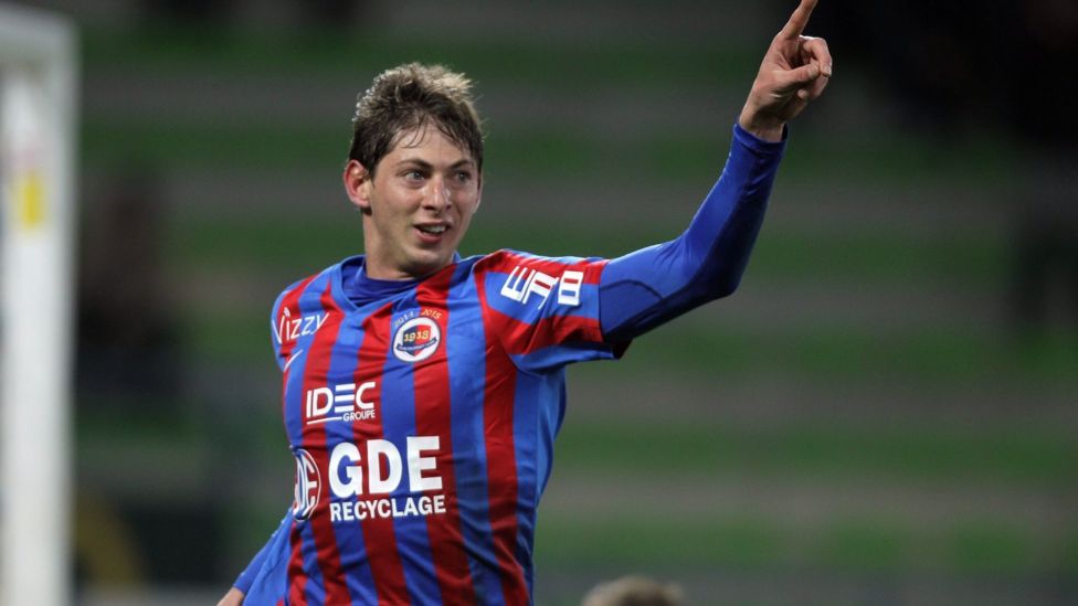 Emiliano Sala: Body identified as Cardiff City footballer - BBC News