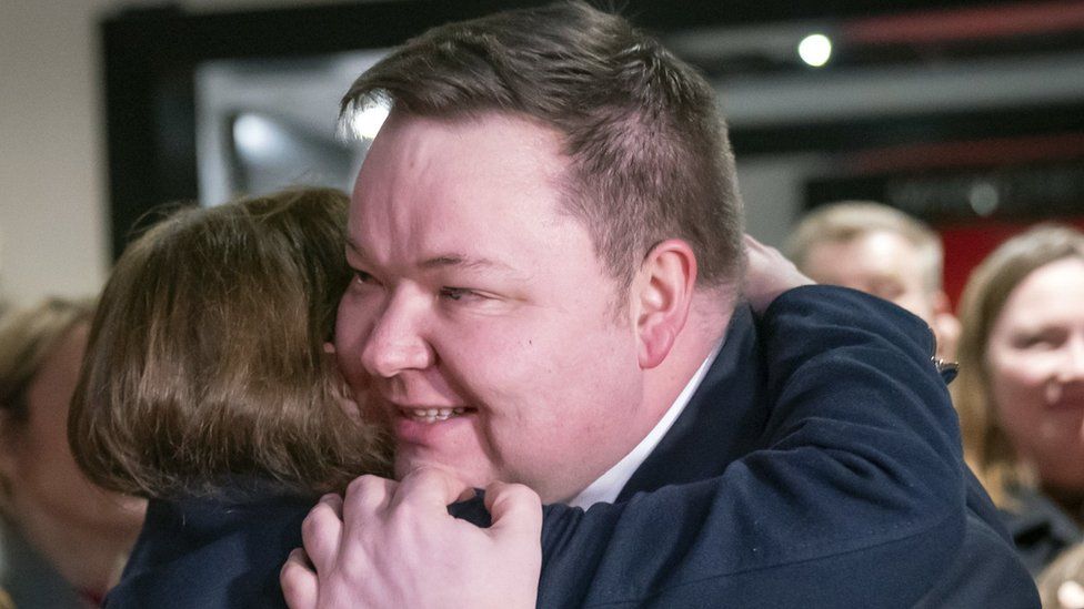 Trafford Council: New MP's replacement as leader confirmed - BBC News
