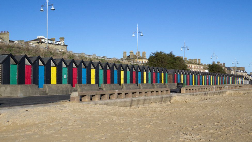 Lowestoft gets £4.3m in Budget to improve its seafront - BBC News