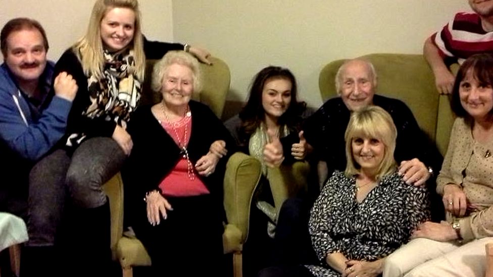 'Sometimes my nan doesn't even remember who I am' - BBC News