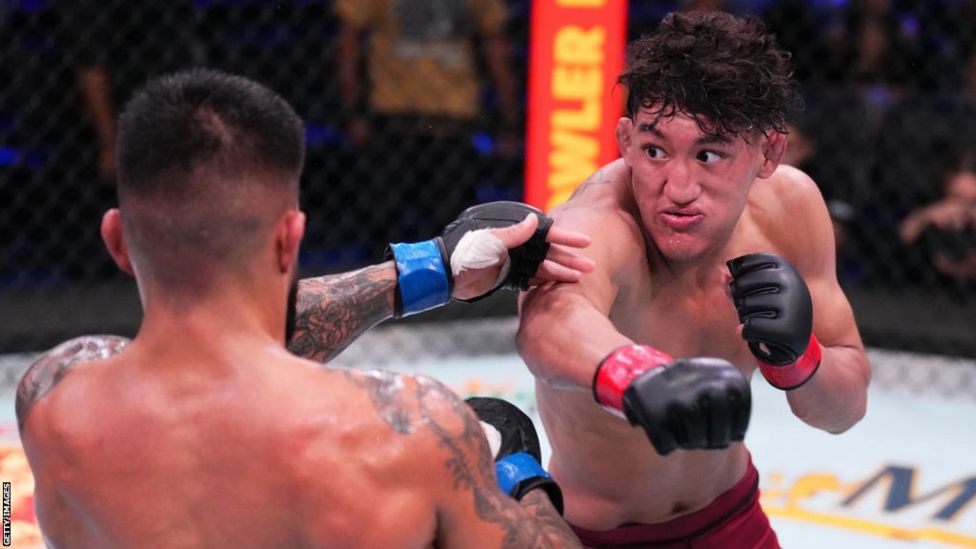 MMA: Raul Rosas Jr to become the youngest UFC fighter in history - BBC ...