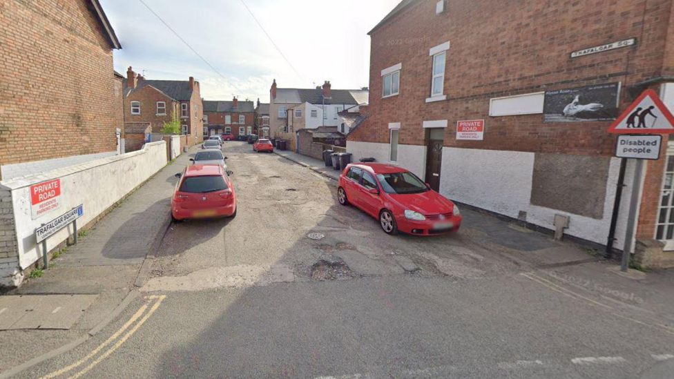 Long Eaton: Two women arrested after drugs seized in raid - BBC News