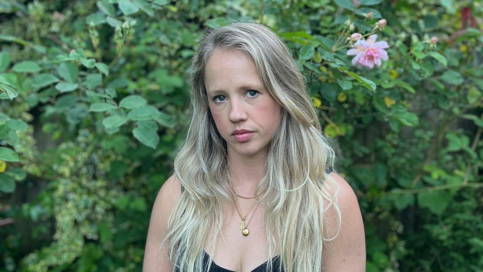 Infected blood scandal: My life was split in two by Dad's death - BBC News